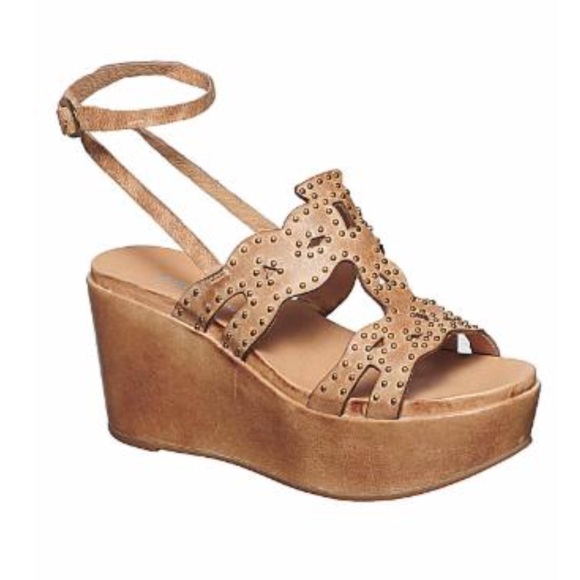 Antelope | Shoes | Nib Antelope 85 Studded Leather Wedge Sandals 9 ...